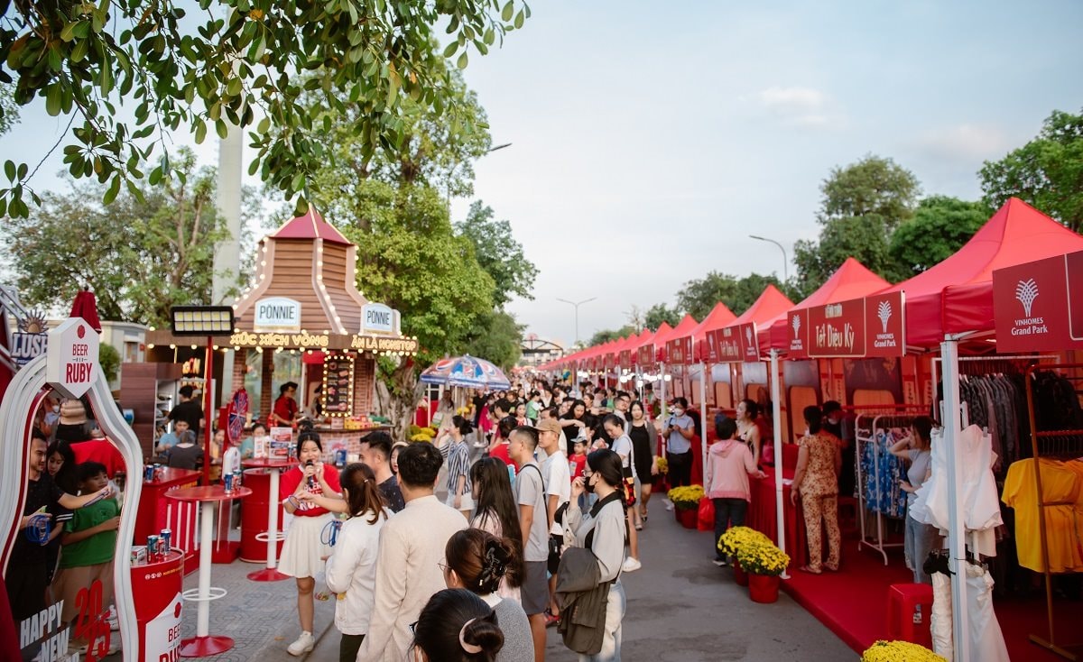 Lý do các gia đình trẻ thích mê mẩn Đại đô thị phía Đông TP HCM ...